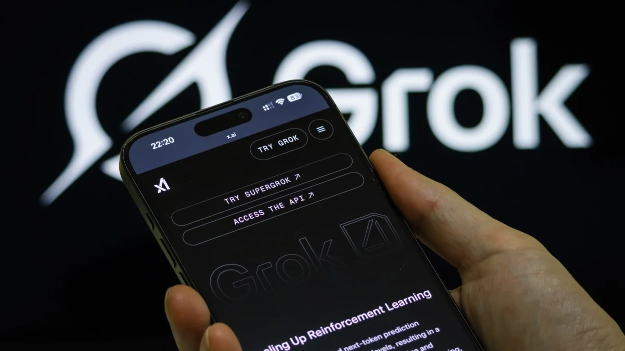 Grok 4 & Grok 4 Heavy Resmi Dirilis: AI Terbaru Elon Musk Saingi ChatGPT dan Gemini - Teknologi
